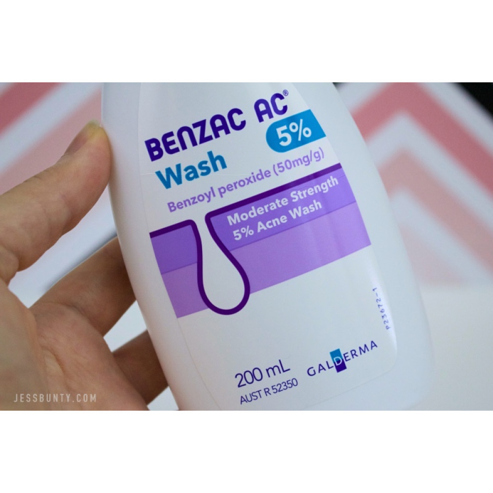 Benzac AC Moderate Strength Acne Wash 5% | HealthPorter NZ